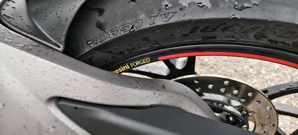 Ducati Hypermotard 2020 Šalčininkai vietnē Sarkans Ducati Hypermotard 2020 Šalčininkai, ar dzinēja tilpumu 0.94 L un nobraukumu 8 tūkst. km par 9600 €, foto 11 vietnē AUTOMOTO.COM.LV