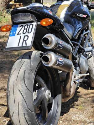 Melns Ducati Monster 2007 Gargždai, ar dzinēja tilpumu 1.00 L un nobraukumu 28 tūkst. km par 2600 €, foto 7 vietnē AUTOMOTO.COM.LV