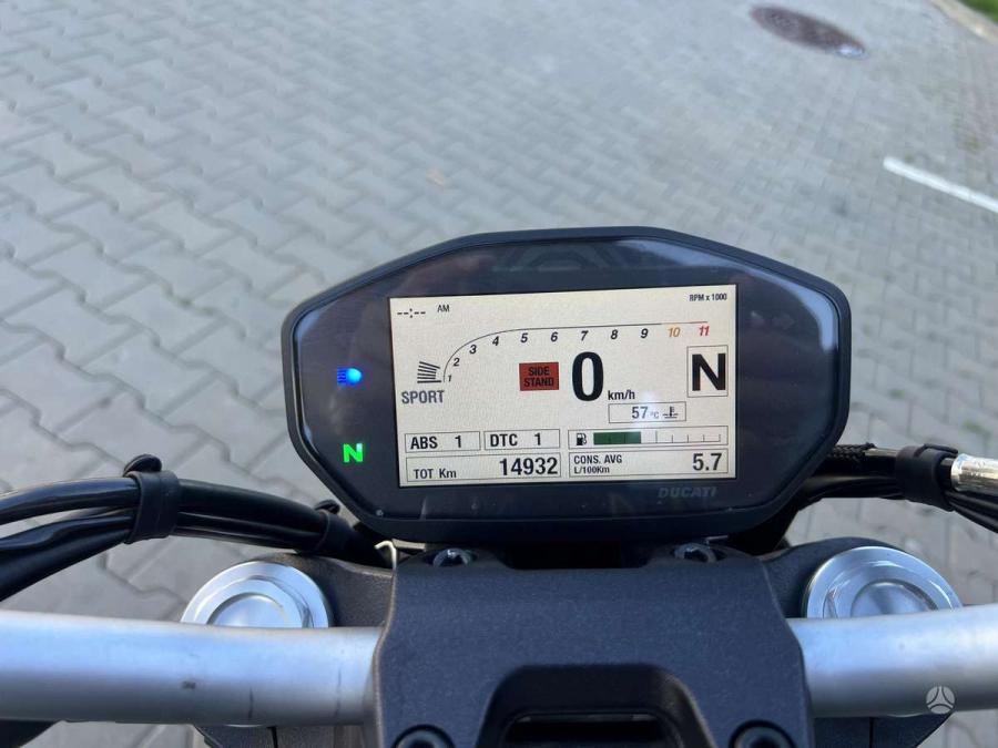 Melns Ducati Monster 2018 Viļņa, ar dzinēja tilpumu 0.82 L un nobraukumu 15 tūkst. km par 5990 €, foto 11 vietnē AUTOMOTO.COM.LV