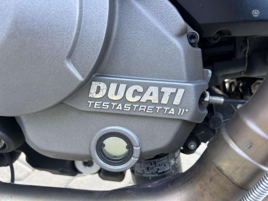 Melns Ducati Monster 2018 Viļņa, ar dzinēja tilpumu 0.82 L un nobraukumu 15 tūkst. km par 5990 €, foto 14 vietnē AUTOMOTO.COM.LV