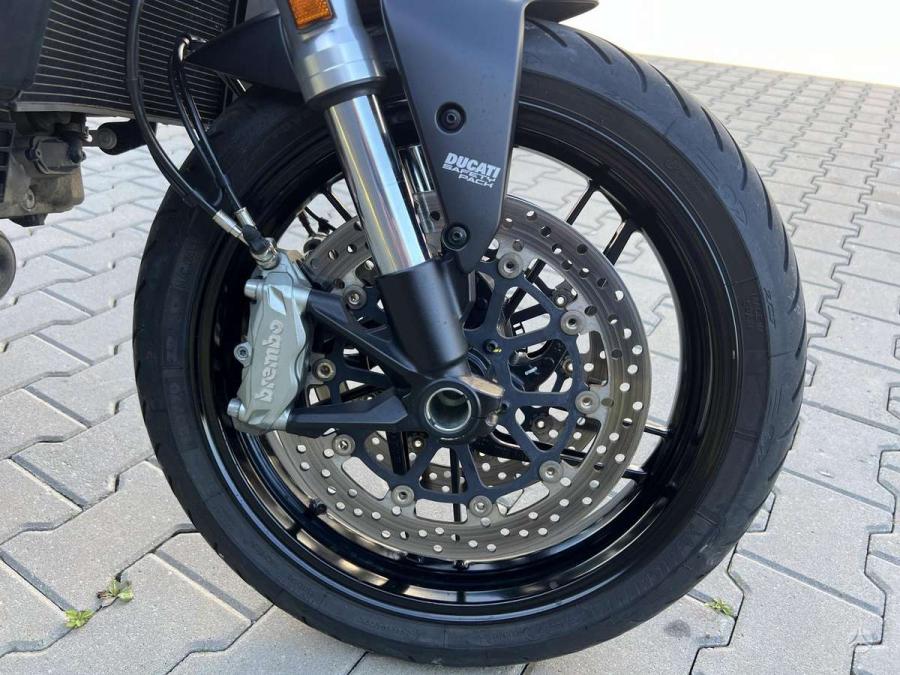 Melns Ducati Monster 2018 Viļņa, ar dzinēja tilpumu 0.82 L un nobraukumu 15 tūkst. km par 5990 €, foto 15 vietnē AUTOMOTO.COM.LV