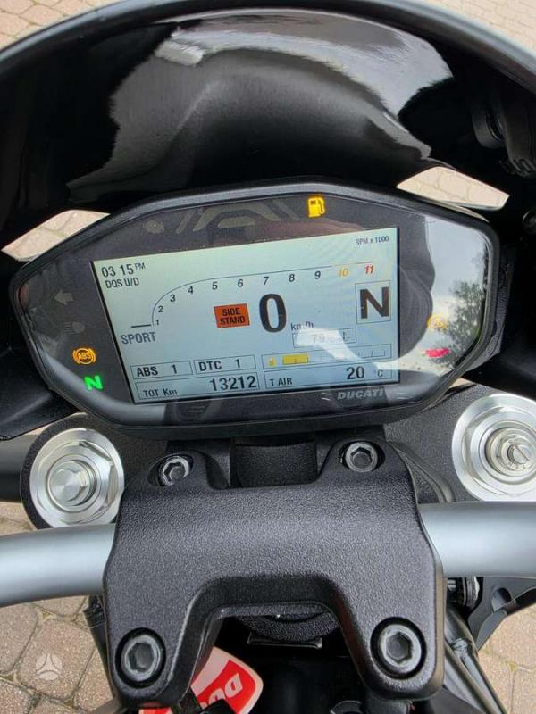 Ducati Monster 2019 Kelmė vietnē Melns Ducati Monster 2019 Kelmė, ar dzinēja tilpumu 0.82 L un nobraukumu 13 tūkst. km par 7150 €, foto 9 vietnē AUTOMOTO.COM.LV