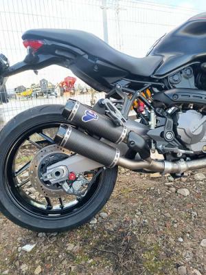 Melns Ducati Monster 2021 Kauņa, ar dzinēja tilpumu 0.82 L un nobraukumu 20 tūkst. km par 4899 €, foto 10 vietnē AUTOMOTO.COM.LV