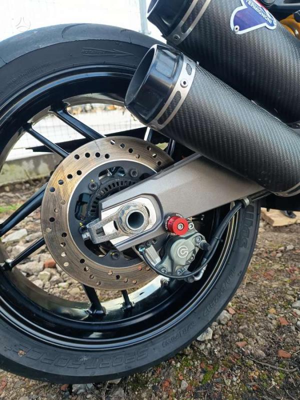 Melns Ducati Monster 2021 Kauņa, ar dzinēja tilpumu 0.82 L un nobraukumu 20 tūkst. km par 4850 €, foto 11 vietnē AUTOMOTO.COM.LV