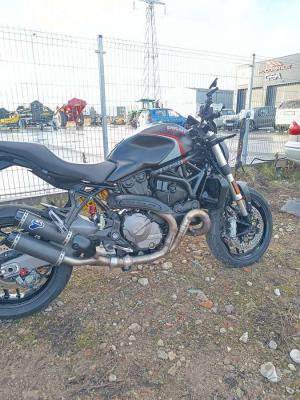 Melns Ducati Monster 2021 Kauņa, ar dzinēja tilpumu 0.82 L un nobraukumu 20 tūkst. km par 4899 €, foto 12 vietnē AUTOMOTO.COM.LV