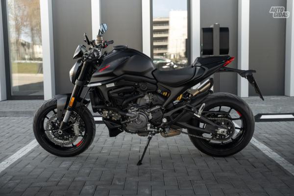 Melns Ducati Monster 2022 Viļņa, ar dzinēja tilpumu 0.94 L un nobraukumu 8 tūkst. km par 8900 €, foto 2 vietnē AUTOMOTO.COM.LV