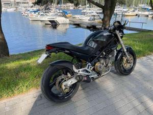 Grey Ducati Monster 1999 in Kaunas, with an engine capacity of 0.90 L and mileage of 52 thousand km for 2499 €, photo 7 on AUTOMOTO.COM.LV