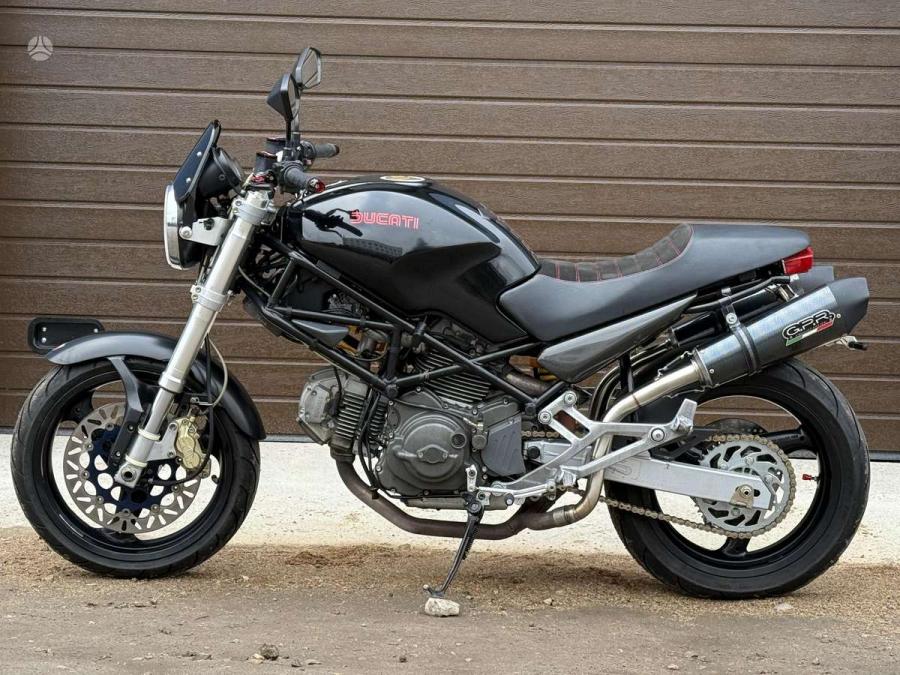 Ducati Monster 2000 Ukmergė, ar dzinēja tilpumu 0.60 L un nobraukumu 51 tūkst. km par 1650 €, foto 5 vietnē AUTOMOTO.COM.LV