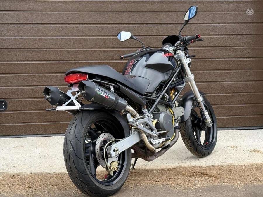 Ducati Monster 2000 Ukmergė, ar dzinēja tilpumu 0.60 L un nobraukumu 51 tūkst. km par 1650 €, foto 7 vietnē AUTOMOTO.COM.LV