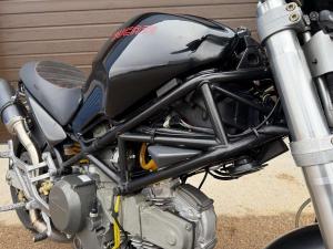 Ducati Monster 2000 Ukmergė, ar dzinēja tilpumu 0.60 L un nobraukumu 51 tūkst. km par 1650 €, foto 12 vietnē AUTOMOTO.COM.LV