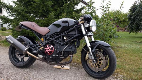 Ducati Monster 2004 in Kaunas, with an engine capacity of 0.00 L and mileage of 0 thousand km for 3800 €, photo 2 on AUTOMOTO.COM.LV
