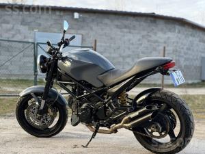 Ducati Monster 2005 in Riga, with an engine capacity of 0.62 L and mileage of 0 thousand km for 2800 €, photo 4 on AUTOMOTO.COM.LV