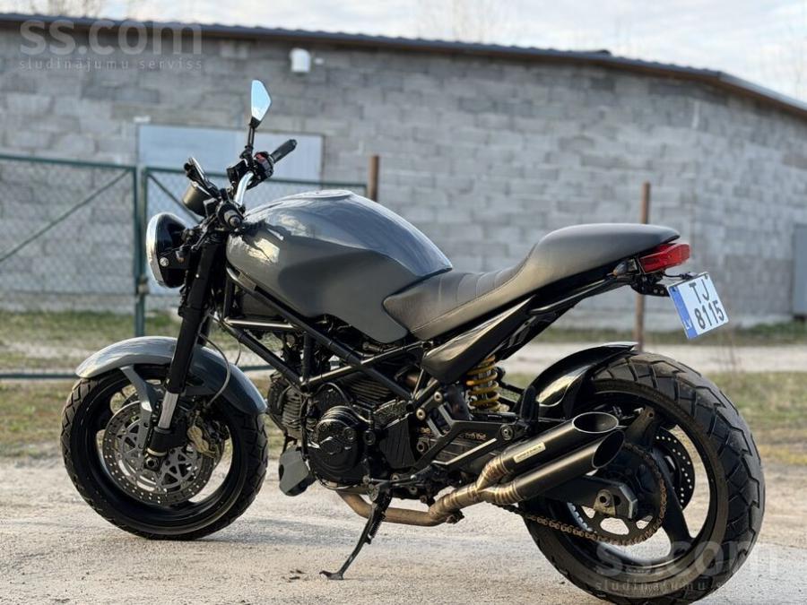Ducati Monster 2005 in Riga, with an engine capacity of 0.62 L and mileage of 0 thousand km for 2800 €, photo 4 on AUTOMOTO.COM.LV