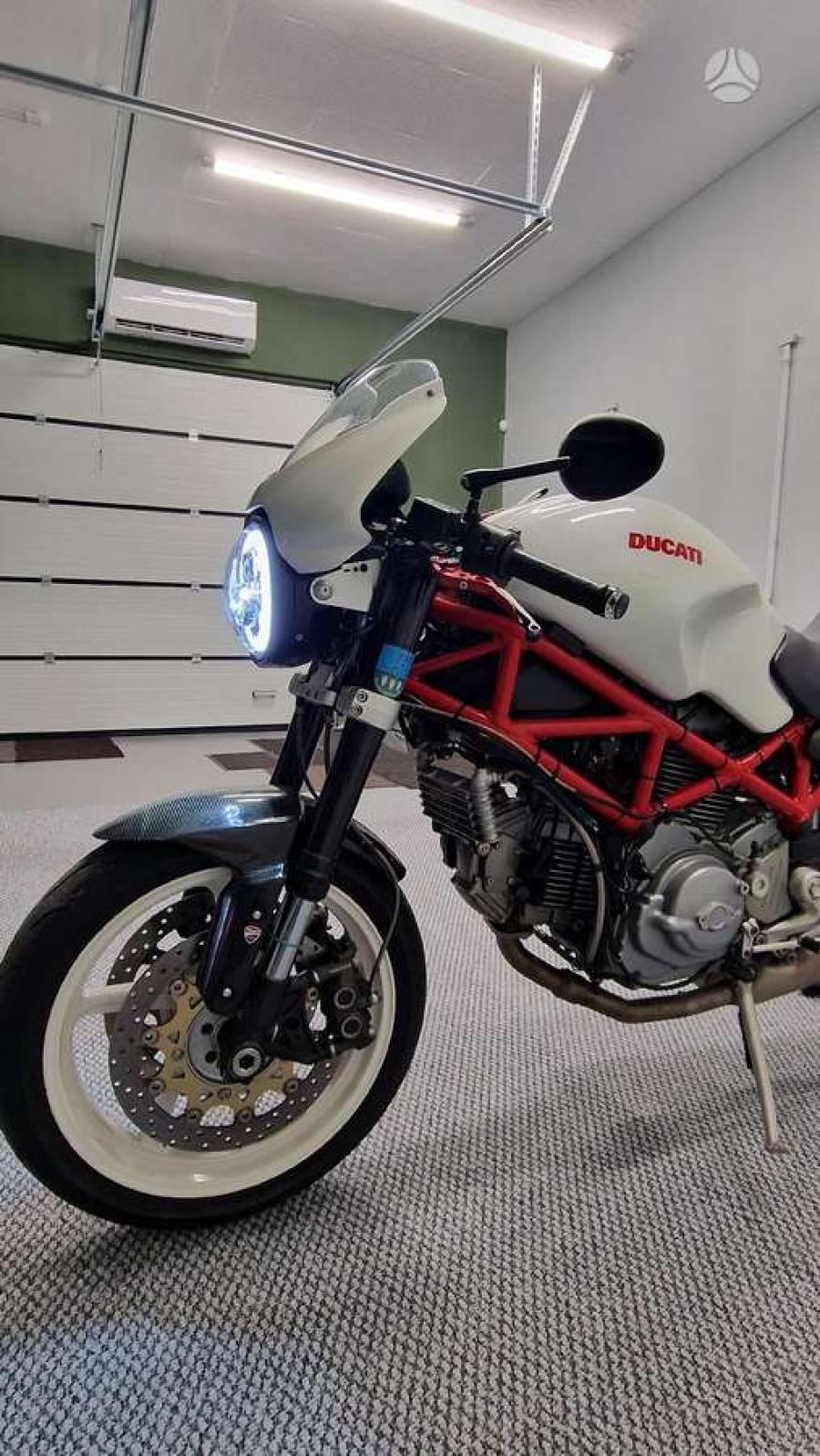 Ducati Monster 2007 in Siauliai, with an engine capacity of 0.80 L and mileage of 5 thousand km for 3550 €, photo 4 on AUTOMOTO.COM.LV