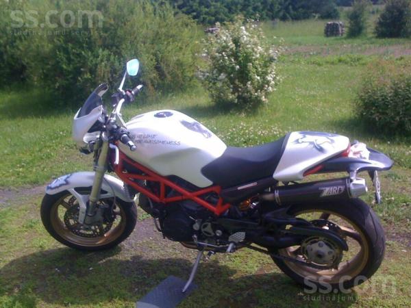 Ducati Monster 2007 in Madona, with an engine capacity of 0.80 L and mileage of 0 thousand km for 3200 €, photo 1 on AUTOMOTO.COM.LV