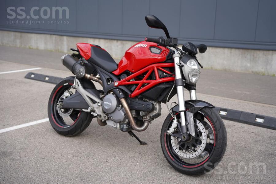 Ducati Monster 2008 in Riga, with an engine capacity of 0.70 L and mileage of 0 thousand km for 3100 €, photo 1 on AUTOMOTO.COM.LV