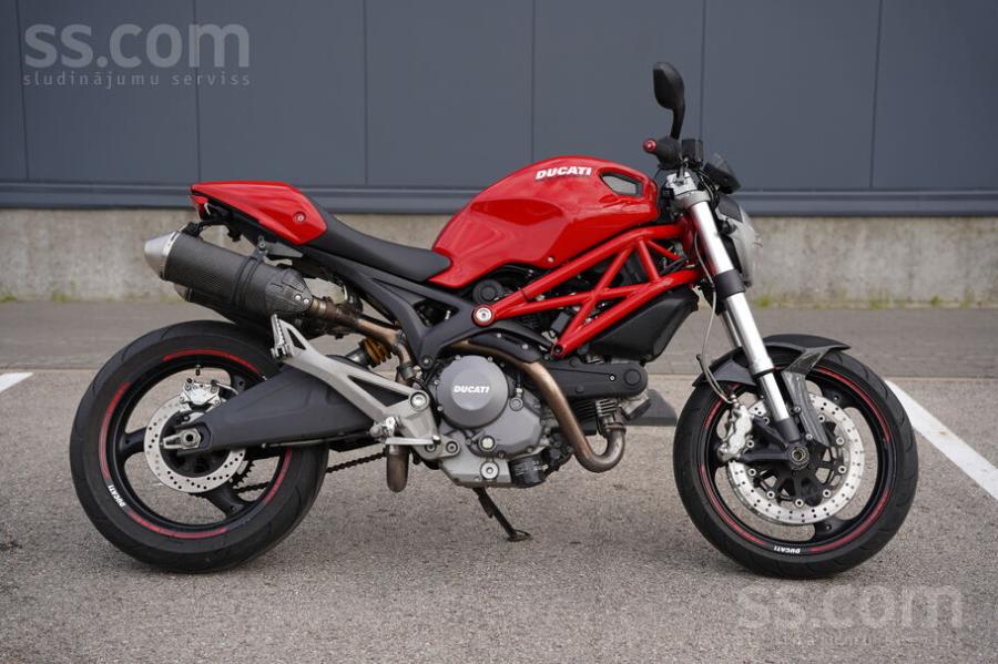 Ducati Monster 2008 in Riga, with an engine capacity of 0.70 L and mileage of 0 thousand km for 3100 €, photo 3 on AUTOMOTO.COM.LV