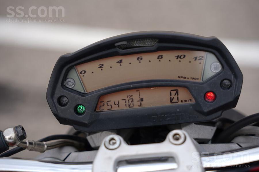 Ducati Monster 2008 in Riga, with an engine capacity of 0.70 L and mileage of 0 thousand km for 3100 €, photo 9 on AUTOMOTO.COM.LV