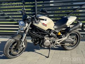 Ducati Monster 2010 in Riga, with an engine capacity of 0.70 L and mileage of 0 thousand km for 4900 €, photo  on AUTOMOTO.COM.LV