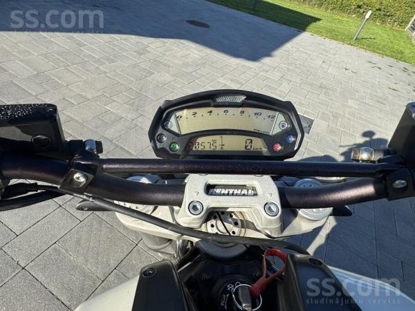 Ducati Monster 2010 in Riga, with an engine capacity of 0.70 L and mileage of 0 thousand km for 4900 €, photo 6 on AUTOMOTO.COM.LV