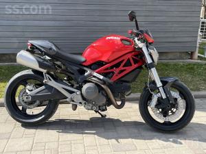 Ducati Monster 2014 in Dobele, with an engine capacity of 0.70 L and mileage of 0 thousand km for 3900 €, photo 3 on AUTOMOTO.COM.LV