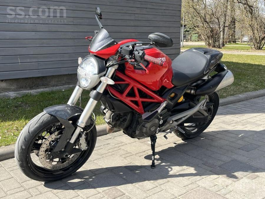 Ducati Monster 2014 in Dobele, with an engine capacity of 0.70 L and mileage of 0 thousand km for 3900 €, photo 6 on AUTOMOTO.COM.LV