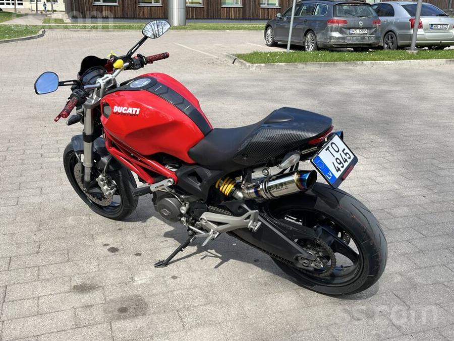 Ducati Monster 2014 in Dobele, with an engine capacity of 0.70 L and mileage of 0 thousand km for 3900 €, photo 7 on AUTOMOTO.COM.LV
