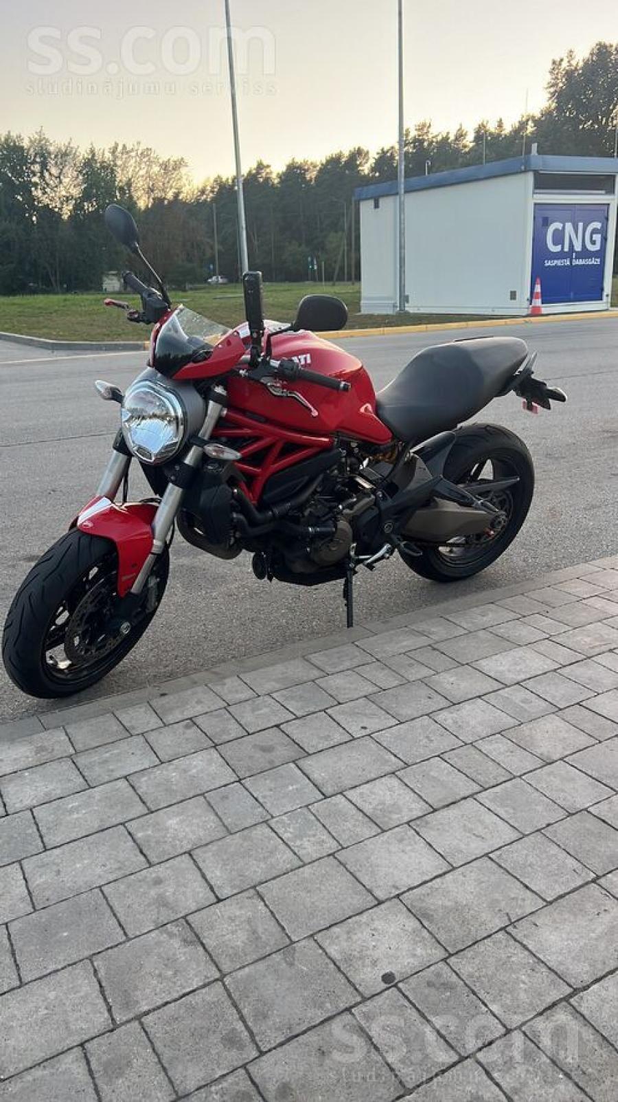 Ducati Monster 2015 Rīga, ar dzinēja tilpumu 0.82 L un nobraukumu 0 tūkst. km par 4800 €, foto 2 vietnē AUTOMOTO.COM.LV