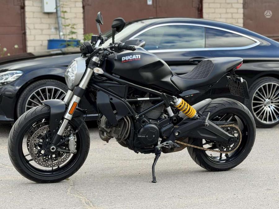 Ducati Monster 2017 Šauļi, ar dzinēja tilpumu 0.80 L un nobraukumu 31 tūkst. km par 4350 €, foto 5 vietnē AUTOMOTO.COM.LV