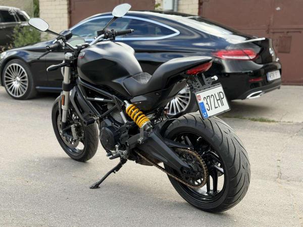 Ducati Monster 2017 Šauļi, ar dzinēja tilpumu 0.80 L un nobraukumu 31 tūkst. km par 4350 €, foto 7 vietnē AUTOMOTO.COM.LV
