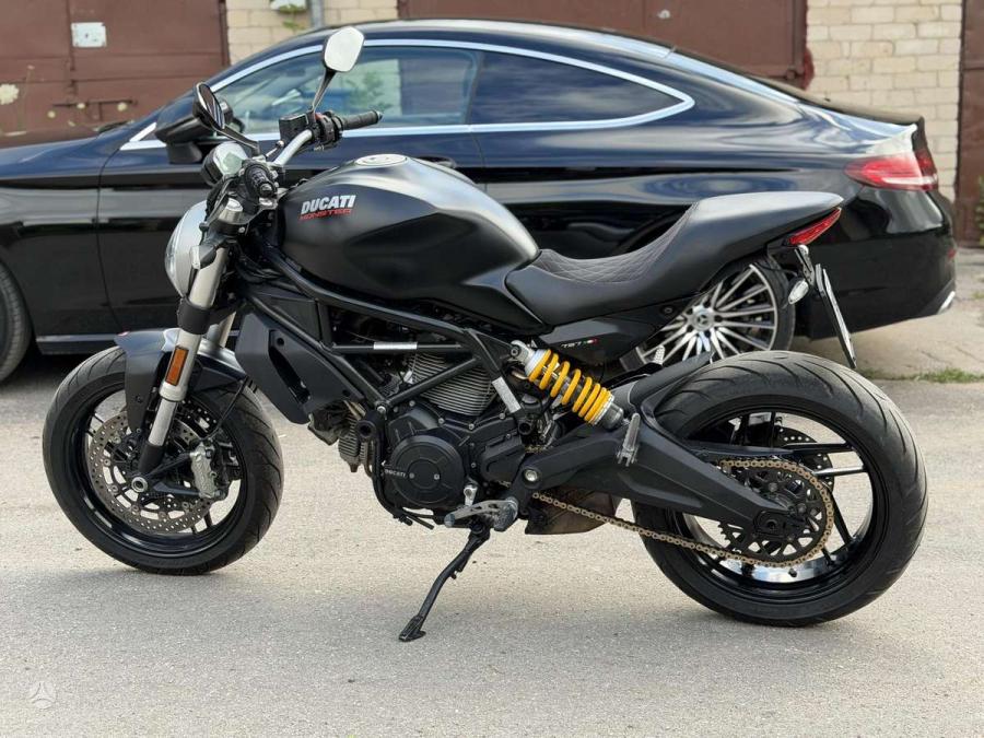 Ducati Monster 2017 Šauļi, ar dzinēja tilpumu 0.80 L un nobraukumu 31 tūkst. km par 4350 €, foto 9 vietnē AUTOMOTO.COM.LV