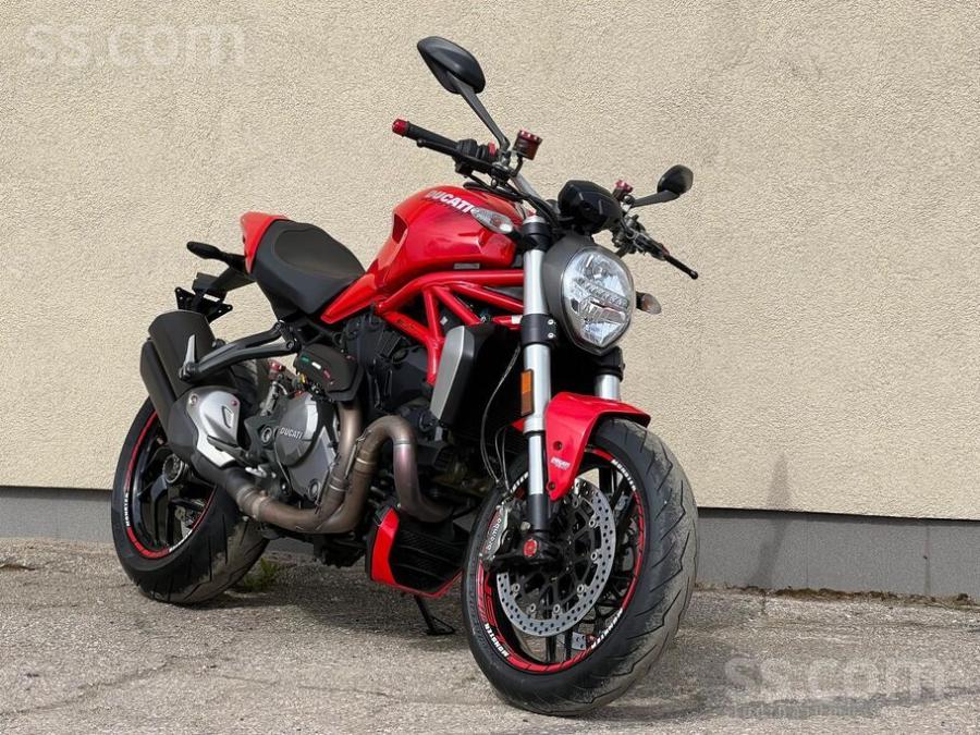 Ducati Monster 2017 in Riga, with an engine capacity of 1.20 L and mileage of 0 thousand km for 8300 €, photo 1 on AUTOMOTO.COM.LV