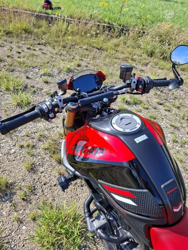 Ducati Monster 2023 in Ukmerge, with an engine capacity of 0.94 L and mileage of 20 thousand km for 9500 €, photo 7 on AUTOMOTO.COM.LV