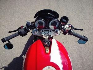 Red Ducati Monster 2009 in Kaunas, with an engine capacity of 0.99 L and mileage of 29 thousand km for 3250 €, photo 3 on AUTOMOTO.COM.LV