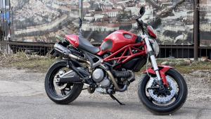 Red Ducati Monster 2013 in Vilnius, with an engine capacity of 0.80 L and mileage of 0 thousand km for 5200 €, photo  on AUTOMOTO.COM.LV
