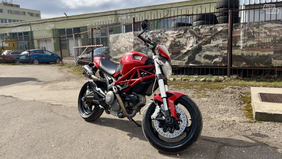 Sarkans Ducati Monster 2013 Viļņa, ar dzinēja tilpumu 0.80 L un nobraukumu 0 tūkst. km par 5200 €, foto 2 vietnē AUTOMOTO.COM.LV