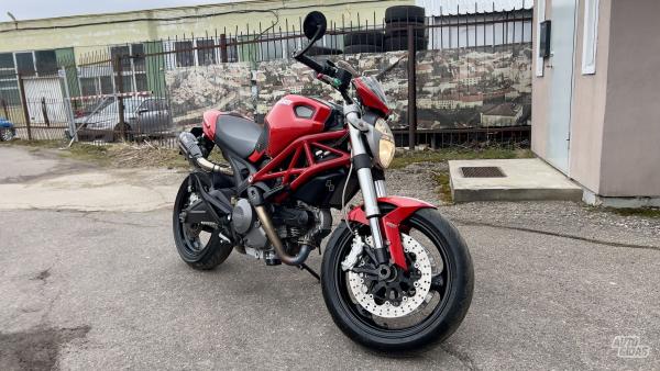 Sarkans Ducati Monster 2013 Viļņa, ar dzinēja tilpumu 0.80 L un nobraukumu 0 tūkst. km par 5200 €, foto 4 vietnē AUTOMOTO.COM.LV