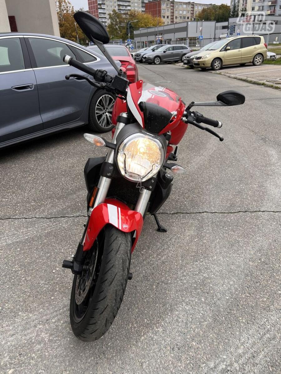 Sarkans Ducati Monster 2017 Viļņa, ar dzinēja tilpumu 0.82 L un nobraukumu 26 tūkst. km par 5500 €, foto 6 vietnē AUTOMOTO.COM.LV
