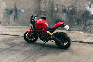 Red Ducati Monster 2020 in Vilnius, with an engine capacity of 0.80 L and mileage of 38 thousand km for 4600 €, photo 5 on AUTOMOTO.COM.LV