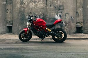 Red Ducati Monster 2020 in Vilnius, with an engine capacity of 0.80 L and mileage of 38 thousand km for 4600 €, photo 9 on AUTOMOTO.COM.LV