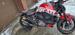 Sarkans Ducati Monster 2021 Viļņa, ar dzinēja tilpumu 0.94 L un nobraukumu 22 tūkst. km par 4500 €, foto 2 vietnē AUTOMOTO.COM.LV