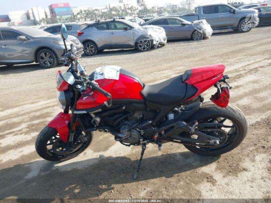 Red Ducati Monster 2024 in Klaipeda, with an engine capacity of 0.94 L and mileage of 9 thousand km for 4375 €, photo 13 on AUTOMOTO.COM.LV