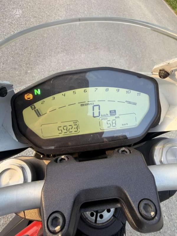 Balts Ducati Monster 2019 Viļņa, ar dzinēja tilpumu 0.80 L un nobraukumu 6 tūkst. km par 5500 €, foto 7 vietnē AUTOMOTO.COM.LV