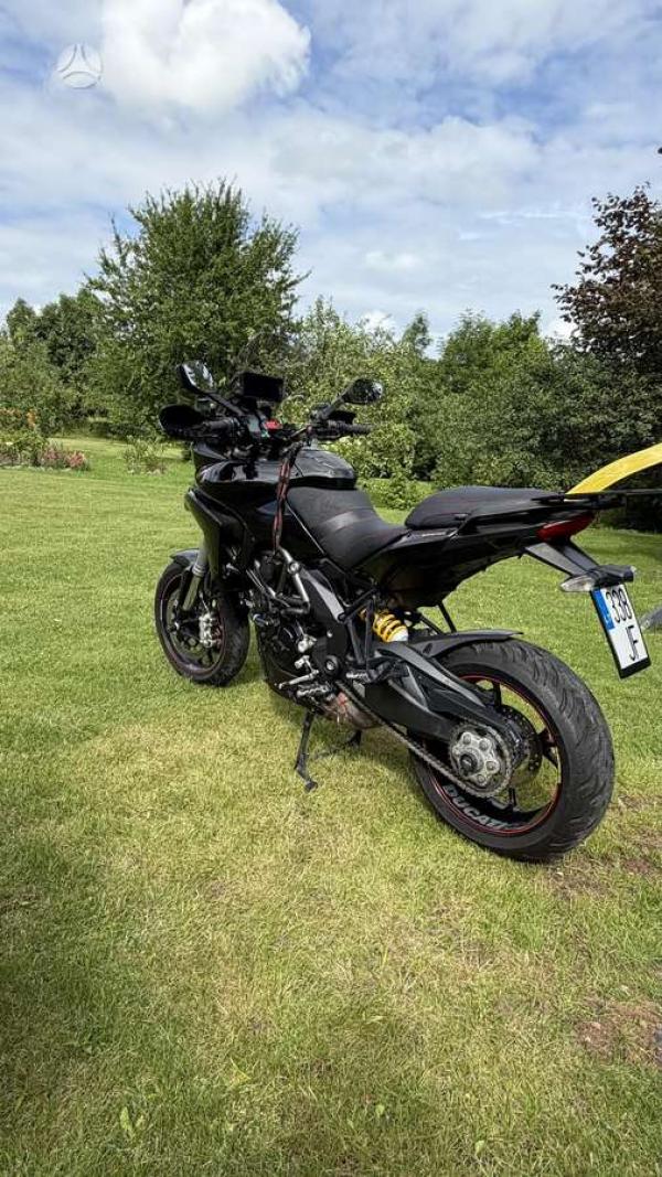 Melns Ducati Multistrada 2011 Klaipėda, ar dzinēja tilpumu 1.20 L un nobraukumu 48 tūkst. km par 6900 €, foto 2 vietnē AUTOMOTO.COM.LV