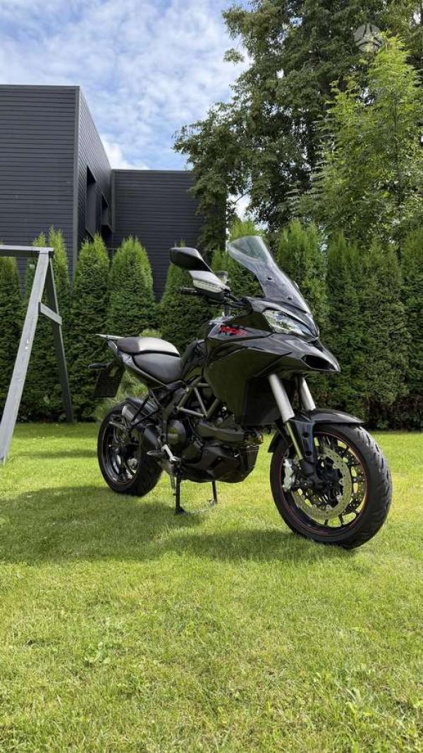 Melns Ducati Multistrada 2011 Klaipėda, ar dzinēja tilpumu 1.20 L un nobraukumu 48 tūkst. km par 6900 €, foto 3 vietnē AUTOMOTO.COM.LV