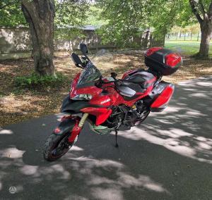 Sarkans Ducati Multistrada 2012 Panevēža, ar dzinēja tilpumu 1.20 L un nobraukumu 53 tūkst. km par 6800 €, foto 1 vietnē AUTOMOTO.COM.LV