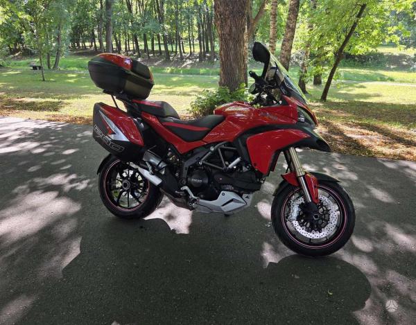 Sarkans Ducati Multistrada 2012 Panevēža, ar dzinēja tilpumu 1.20 L un nobraukumu 53 tūkst. km par 6800 €, foto 8 vietnē AUTOMOTO.COM.LV