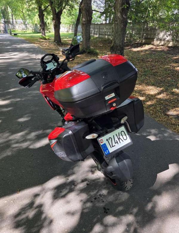 Sarkans Ducati Multistrada 2012 Panevēža, ar dzinēja tilpumu 1.20 L un nobraukumu 53 tūkst. km par 6800 €, foto 10 vietnē AUTOMOTO.COM.LV