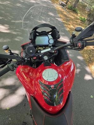 Sarkans Ducati Multistrada 2012 Panevēža, ar dzinēja tilpumu 1.20 L un nobraukumu 53 tūkst. km par 6800 €, foto 12 vietnē AUTOMOTO.COM.LV