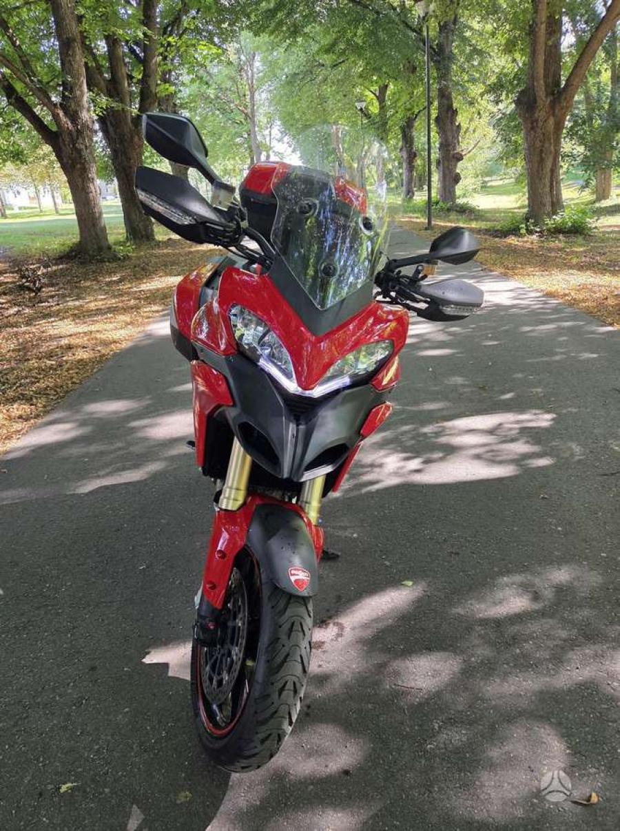 Sarkans Ducati Multistrada 2012 Panevēža, ar dzinēja tilpumu 1.20 L un nobraukumu 53 tūkst. km par 6800 €, foto 16 vietnē AUTOMOTO.COM.LV